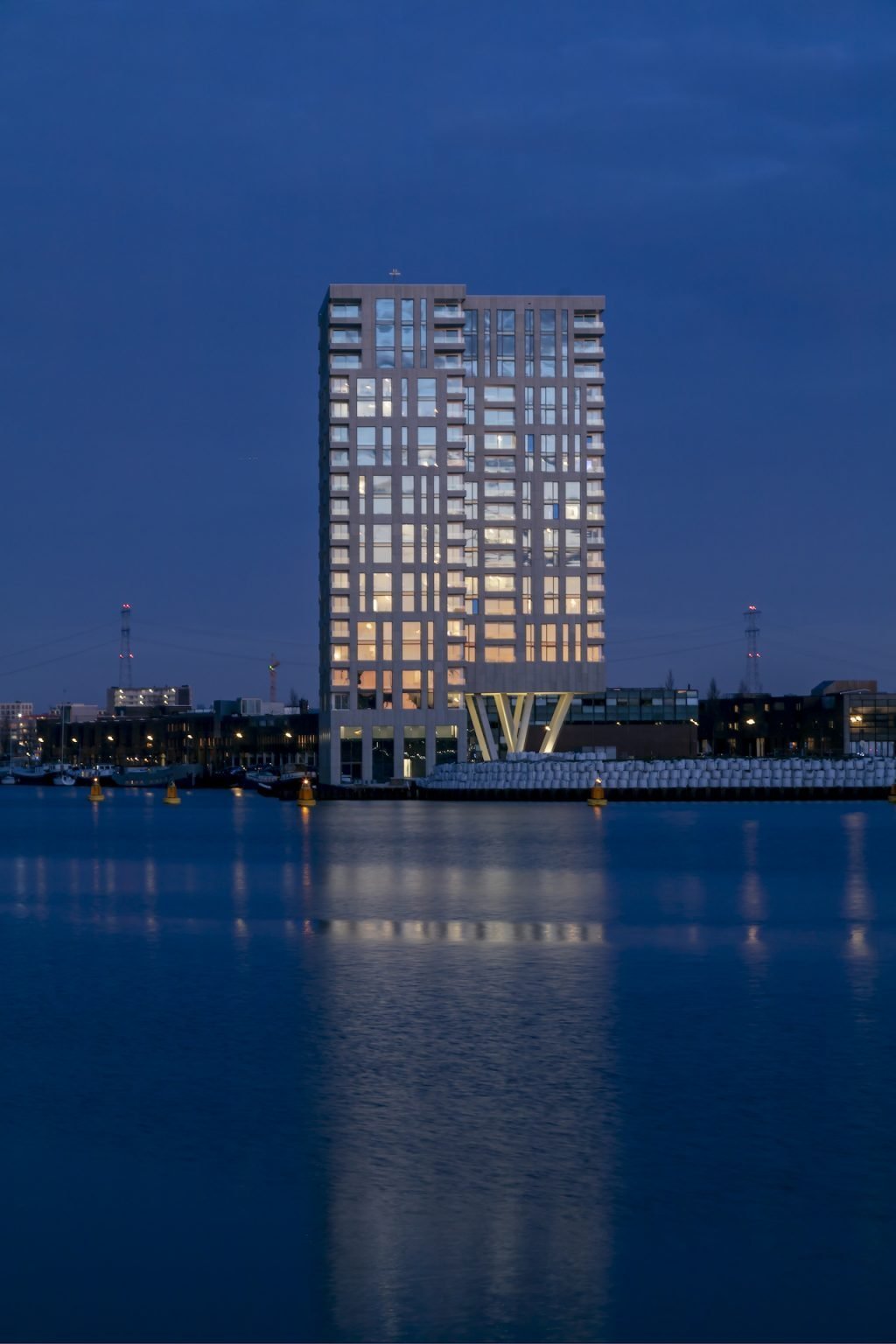 de steltloper – Dam & Partners