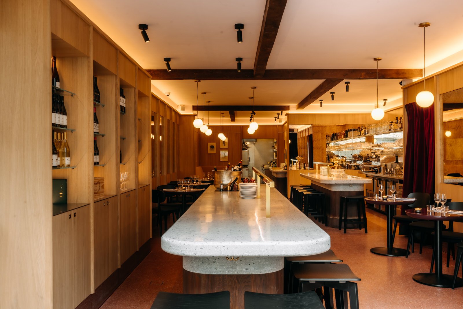 petit caron – Dam & Partners